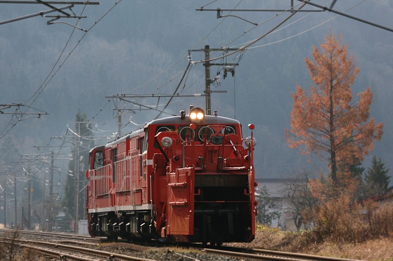 国内最後のDD14、試雪列車に遭遇。